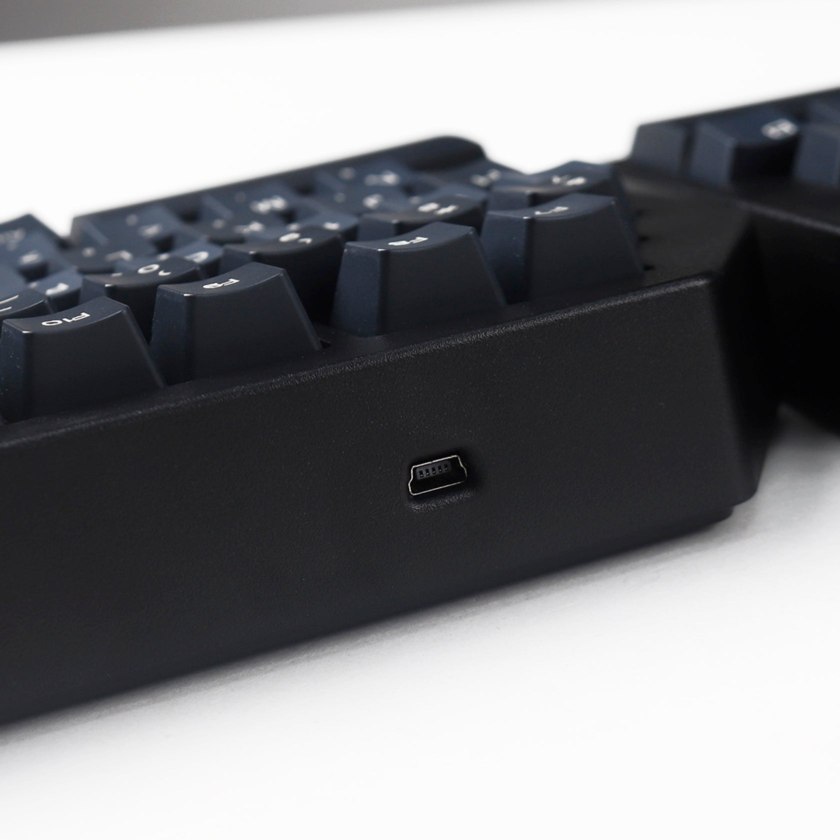 Split 75% NKRO Core Alps Matias Silent Switches Magnetic Hand Rests Er ...